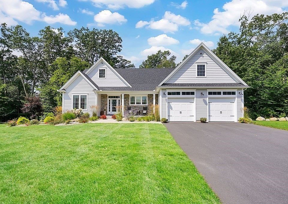 10 Autumn Ridge Rd, Ludlow, MA 01056 | Zillow