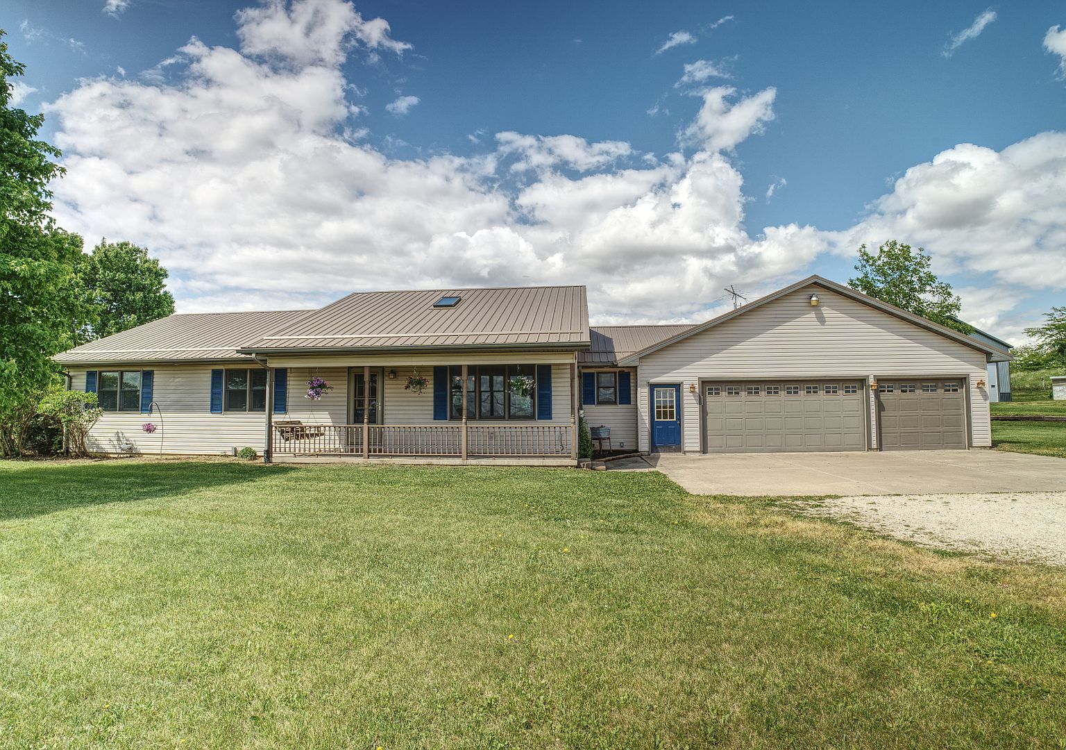 12578 Prairie Center Rd, Morrison, IL 61270 | Zillow