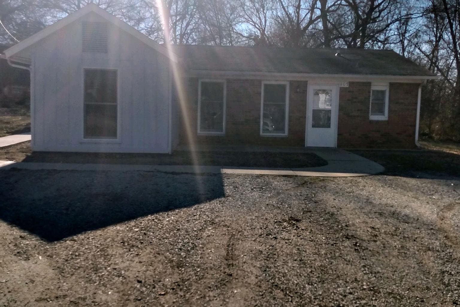 107 W Circle Dr, Summerfield, IL 62289 | Zillow