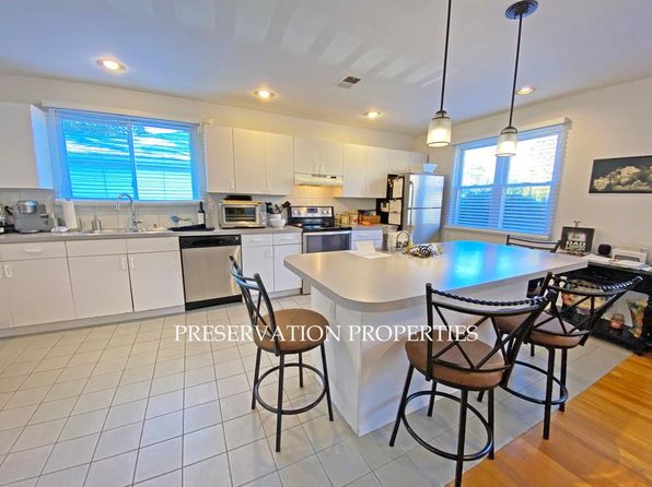 Houses For Rent in Newton MA - 30 Homes | Zillow