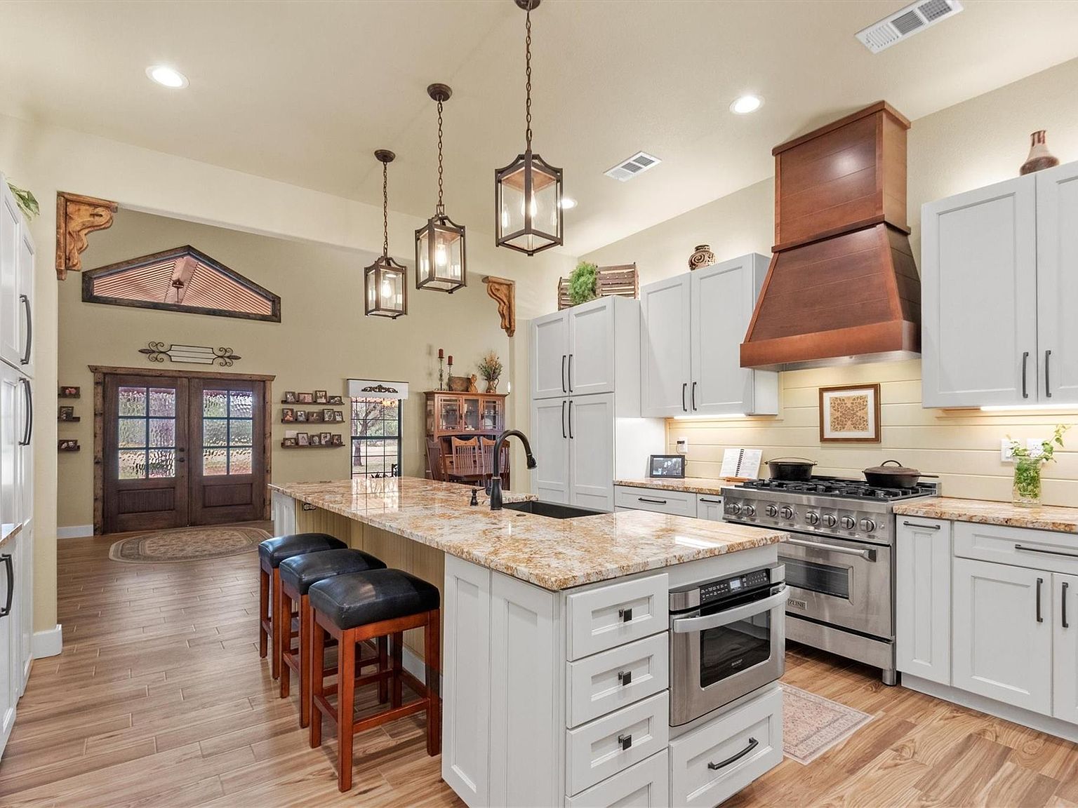 800 Amber Oaks, Burnet, TX 78611 | MLS #92425749 | Zillow