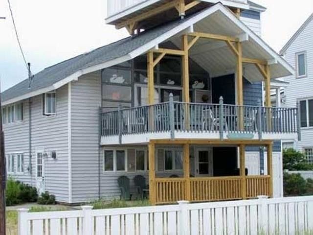 64 Ocean Drive, Seabrook, NH 03874 | Zillow