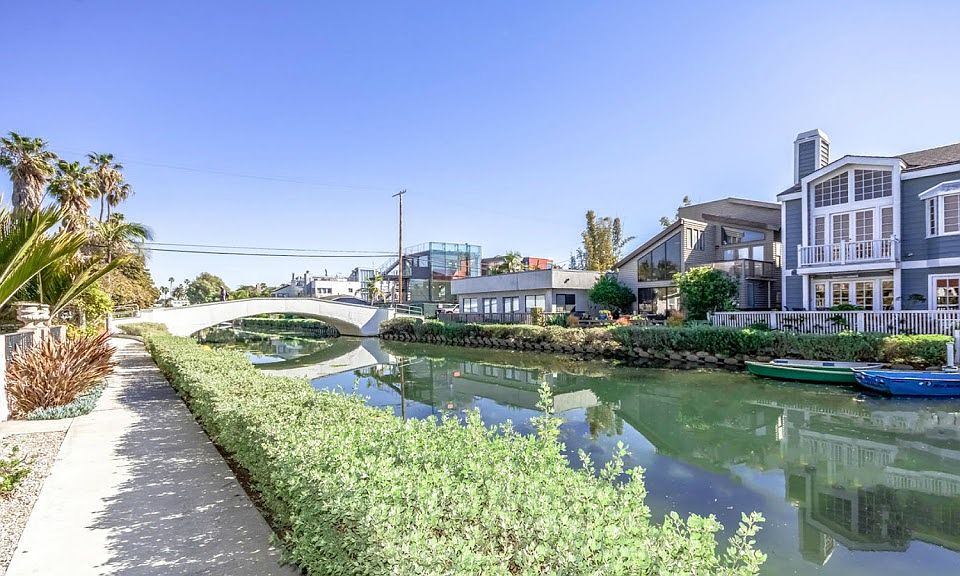237 Linnie Canal, Venice, CA 90291 | Zillow