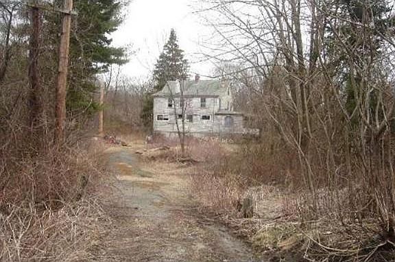 1 Mill Rd, Melrose, MA 02176 | Zillow