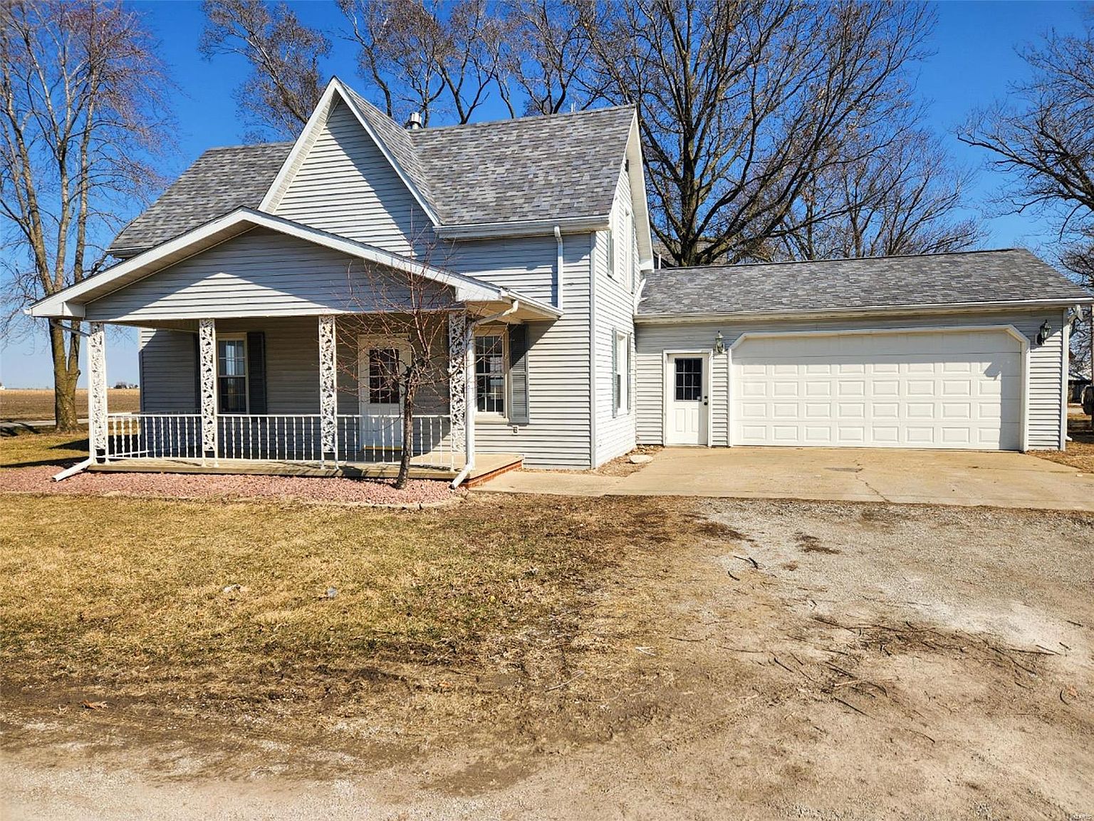 100 S Holman St, Saint Peter, IL 62880 | Zillow