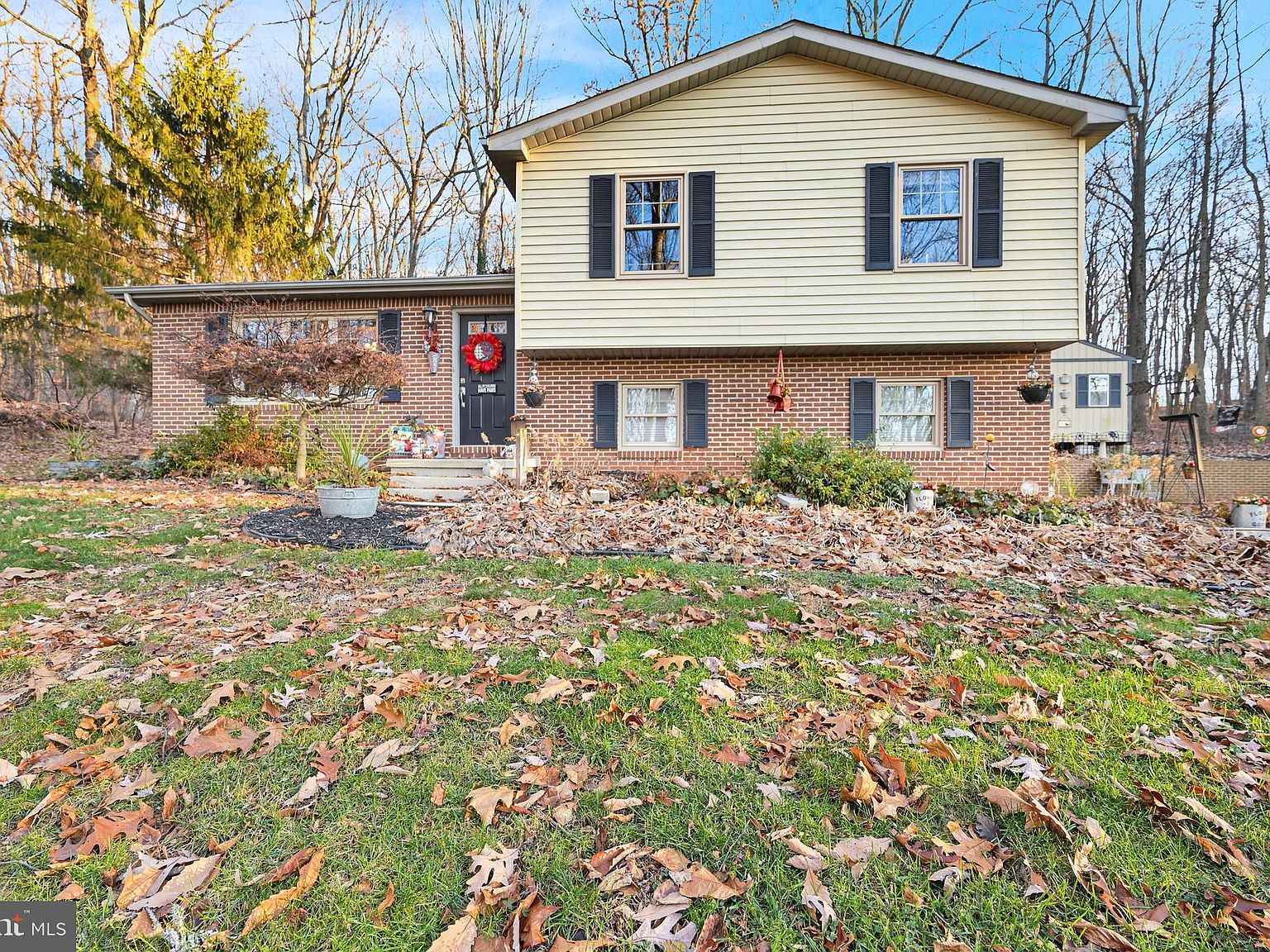2697 Stoverstown Rd, Spring Grove, PA 17362 | Zillow