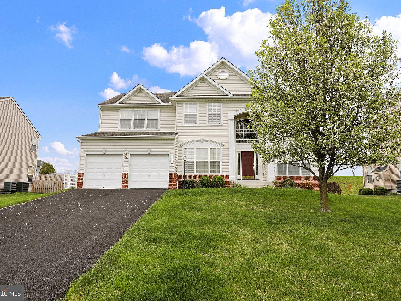 3875 Rolling Hills Dr, Greencastle, PA 17225 | Zillow