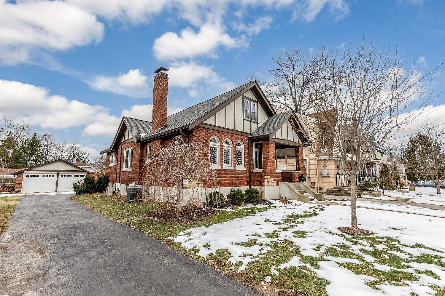 6927 Bramble Ave, Cincinnati, OH 45227 | Zillow
