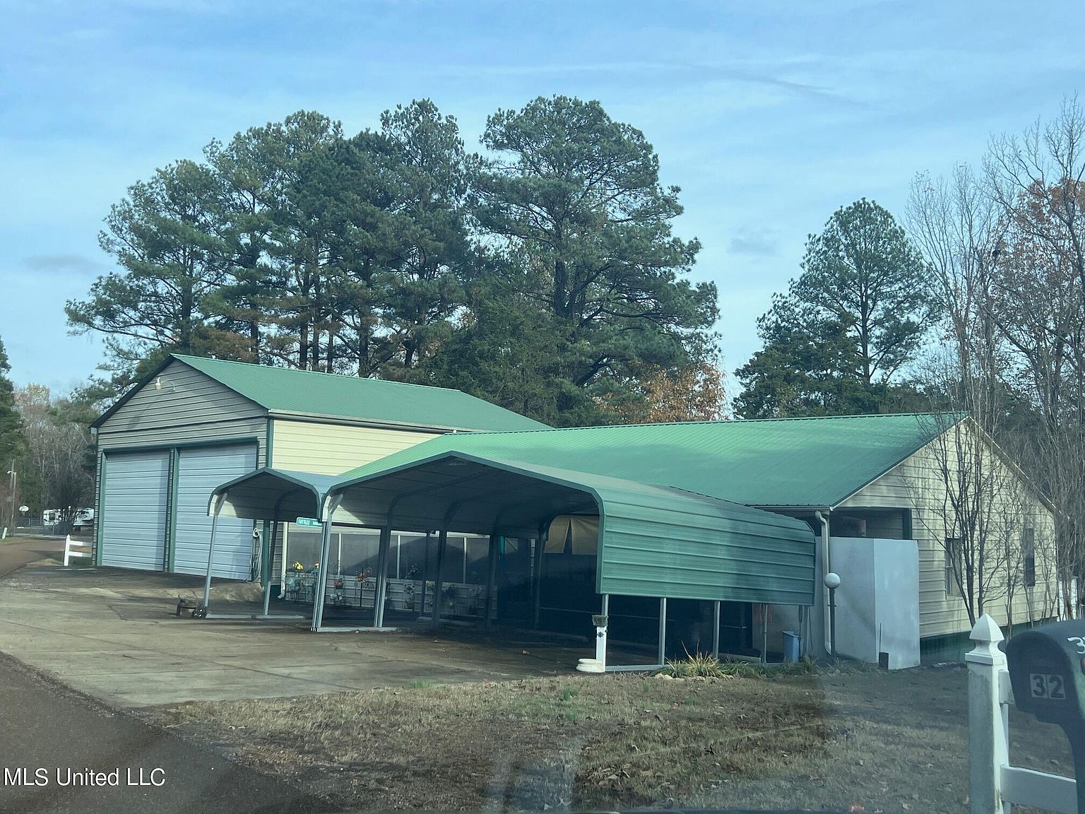 32 County Road 510, Como, MS 38619 | Zillow