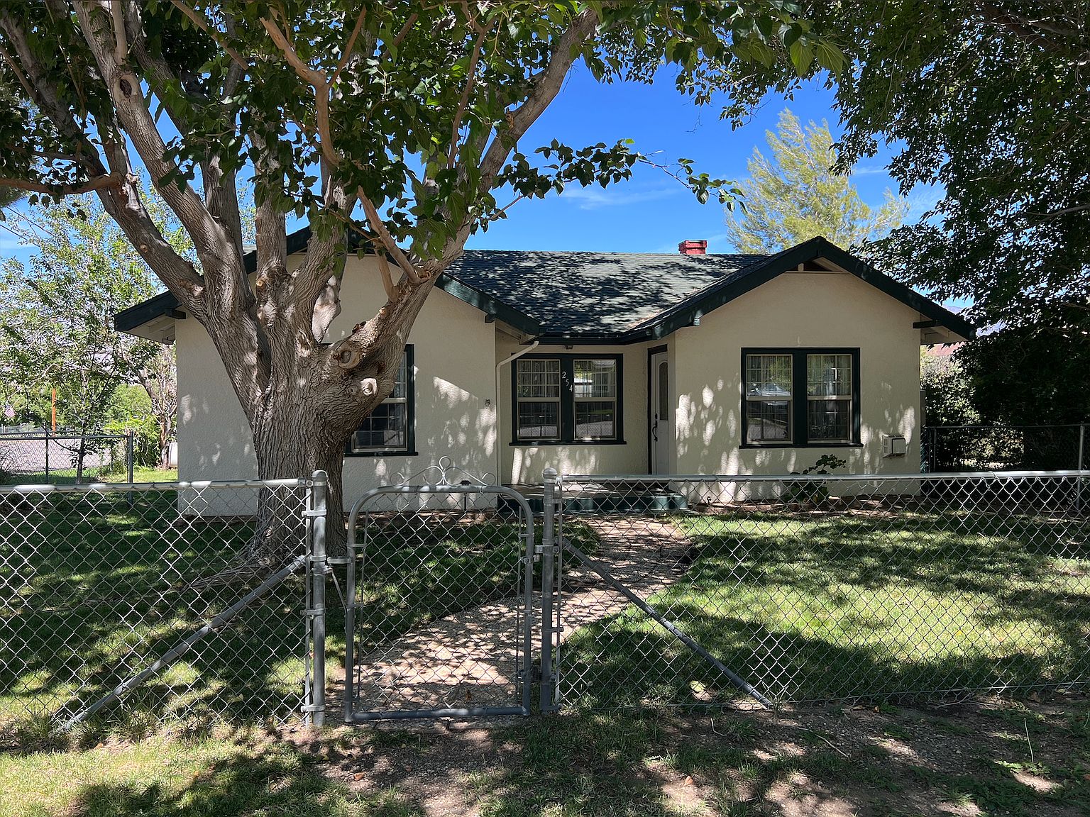 254 N Jackson St, Independence, CA 93526 | Zillow