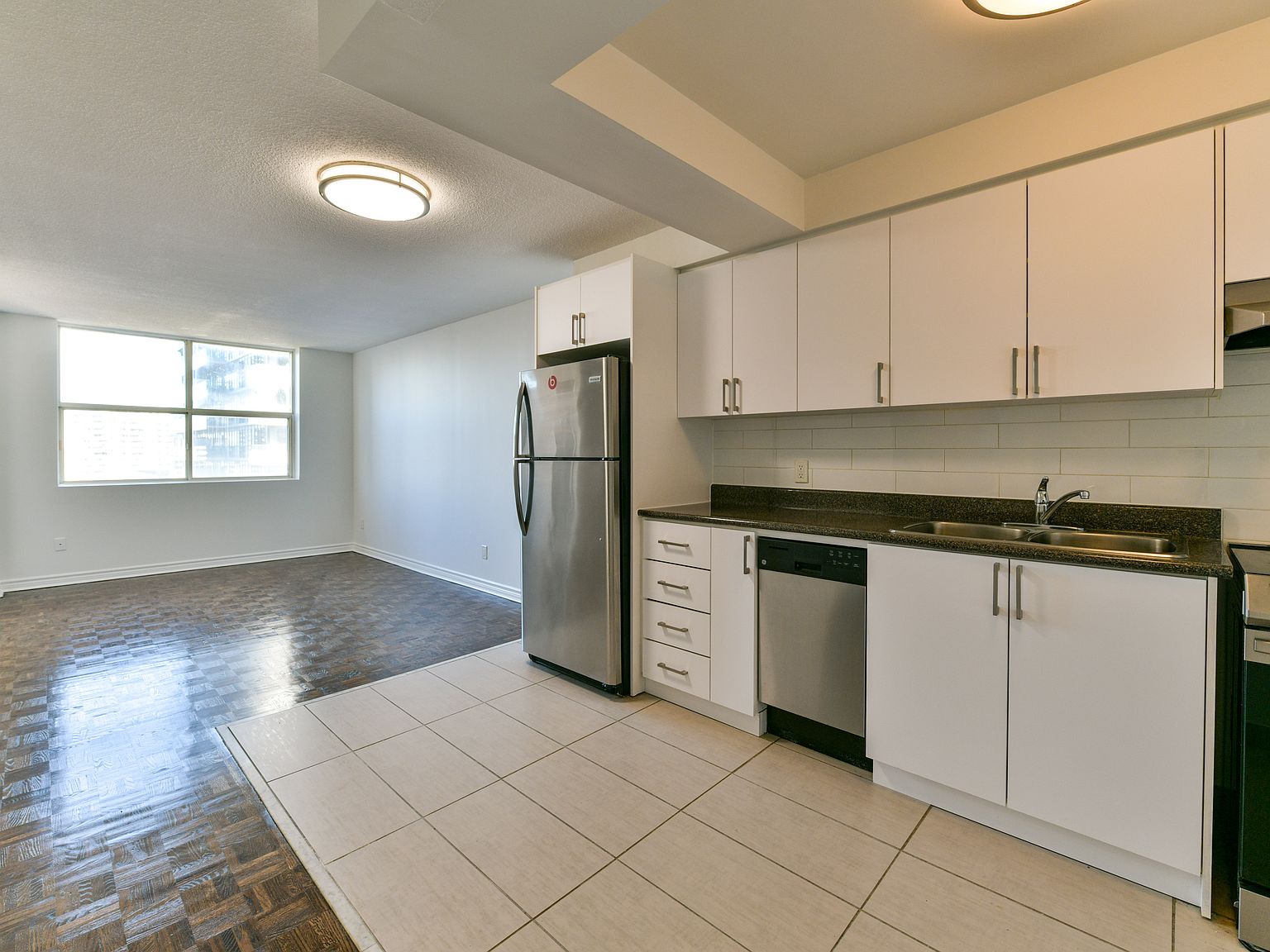 77 Roehampton Ave #1004, Toronto, ON M4P 3B8 | Zillow