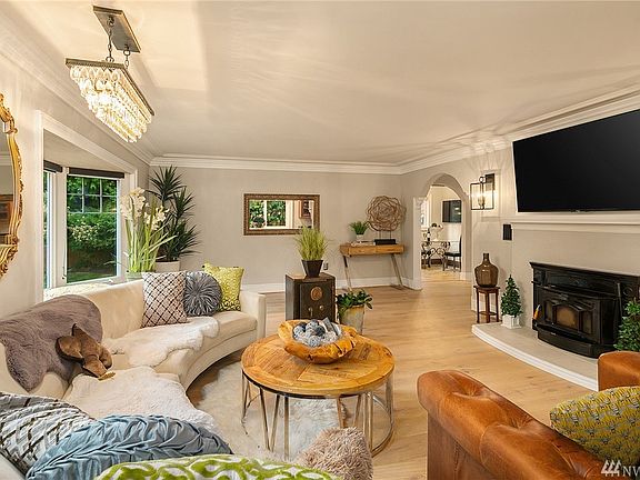 17832 29th Ave NE, Lake Forest Park, WA 98155 | Zillow