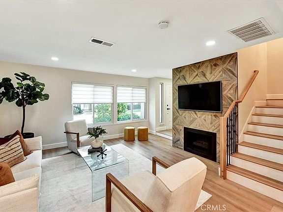 21756 Lake Vista Dr, Lake Forest, CA 92630 | MLS #OC23196180 | Zillow