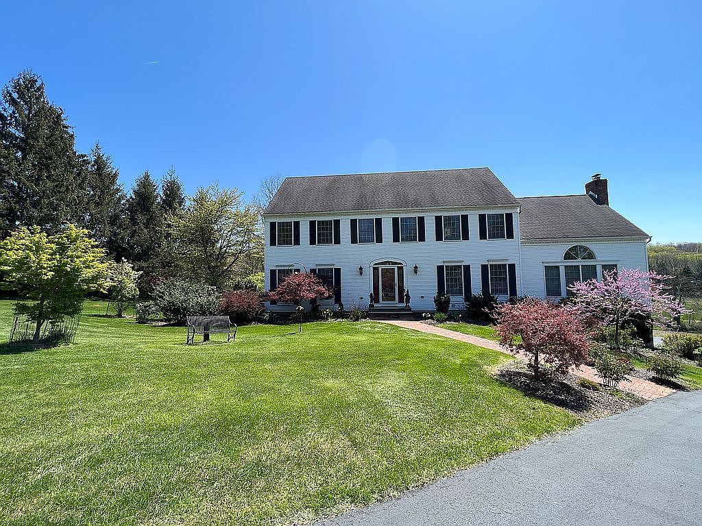 2 Country Pl, Lebanon, NJ 08833 | Zillow