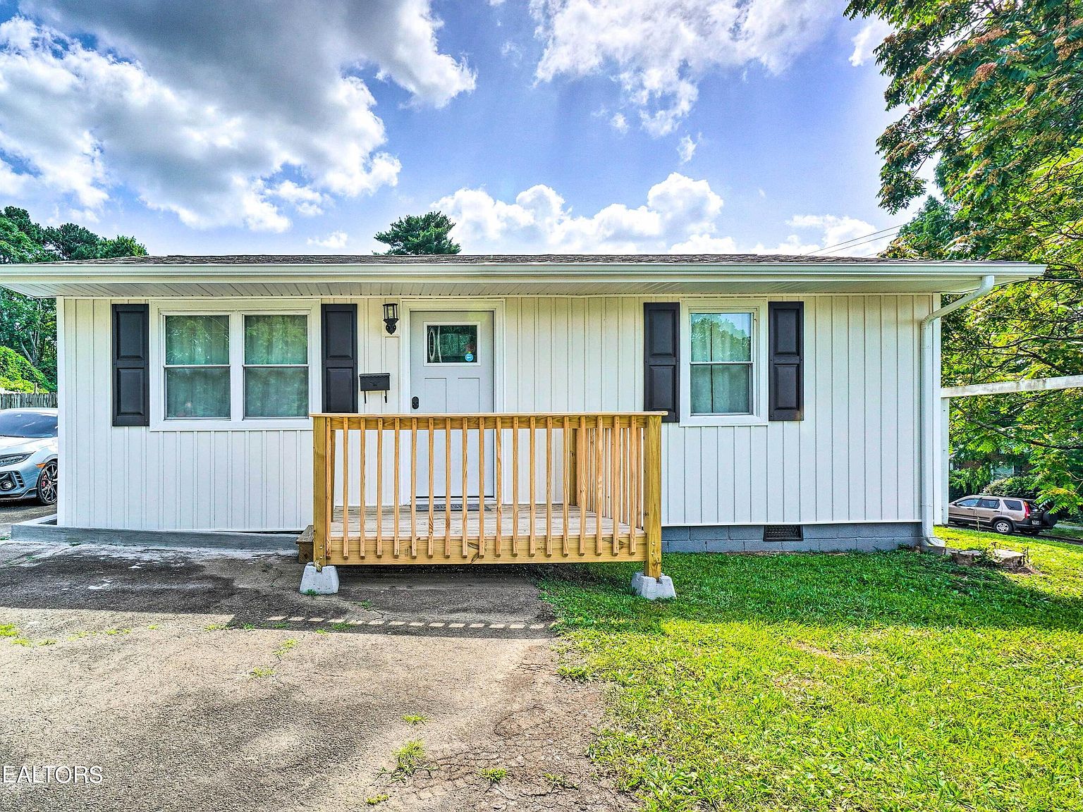 2000 Whittle Springs Rd, Knoxville, TN 37917 | MLS #1252259 | Zillow