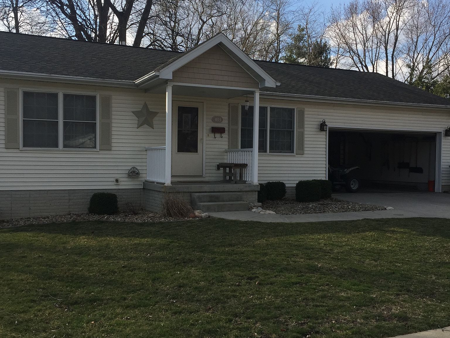 403 N Oak St, Normal, IL 61761 | Zillow