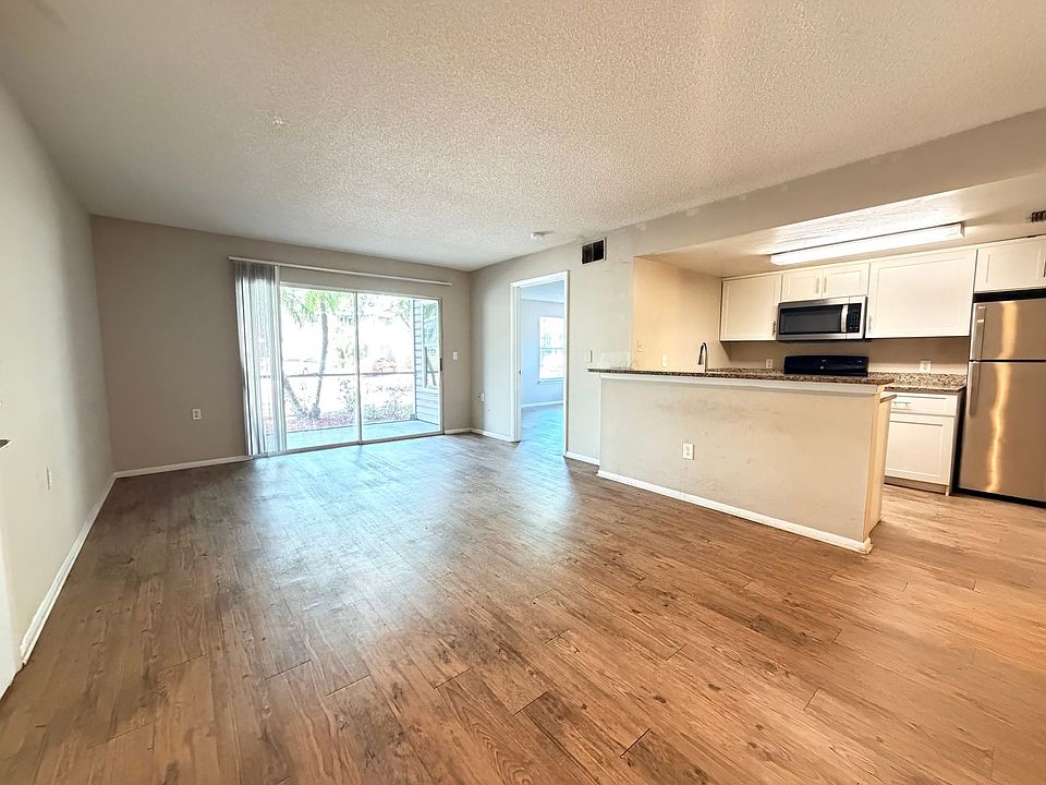 Glenbrooke Apartments - 8121 45th Court E Sarasota FL (1 units ...