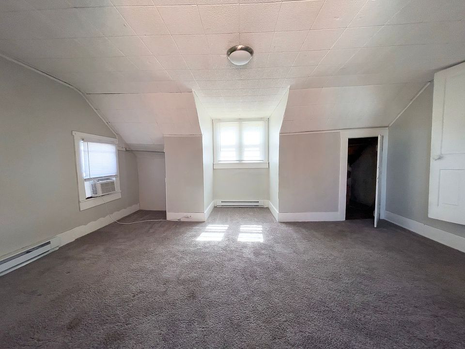 216 N McKinley Ave - 216 N McKinley Ave Muncie IN | Zillow