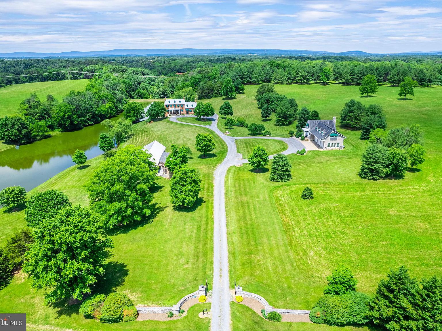 751 Kitchen Ln, White Post, VA 22663 | Zillow