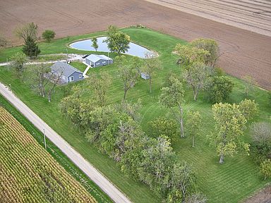 1118 N 300 East Rd, Thawville, IL 60968 | Zillow