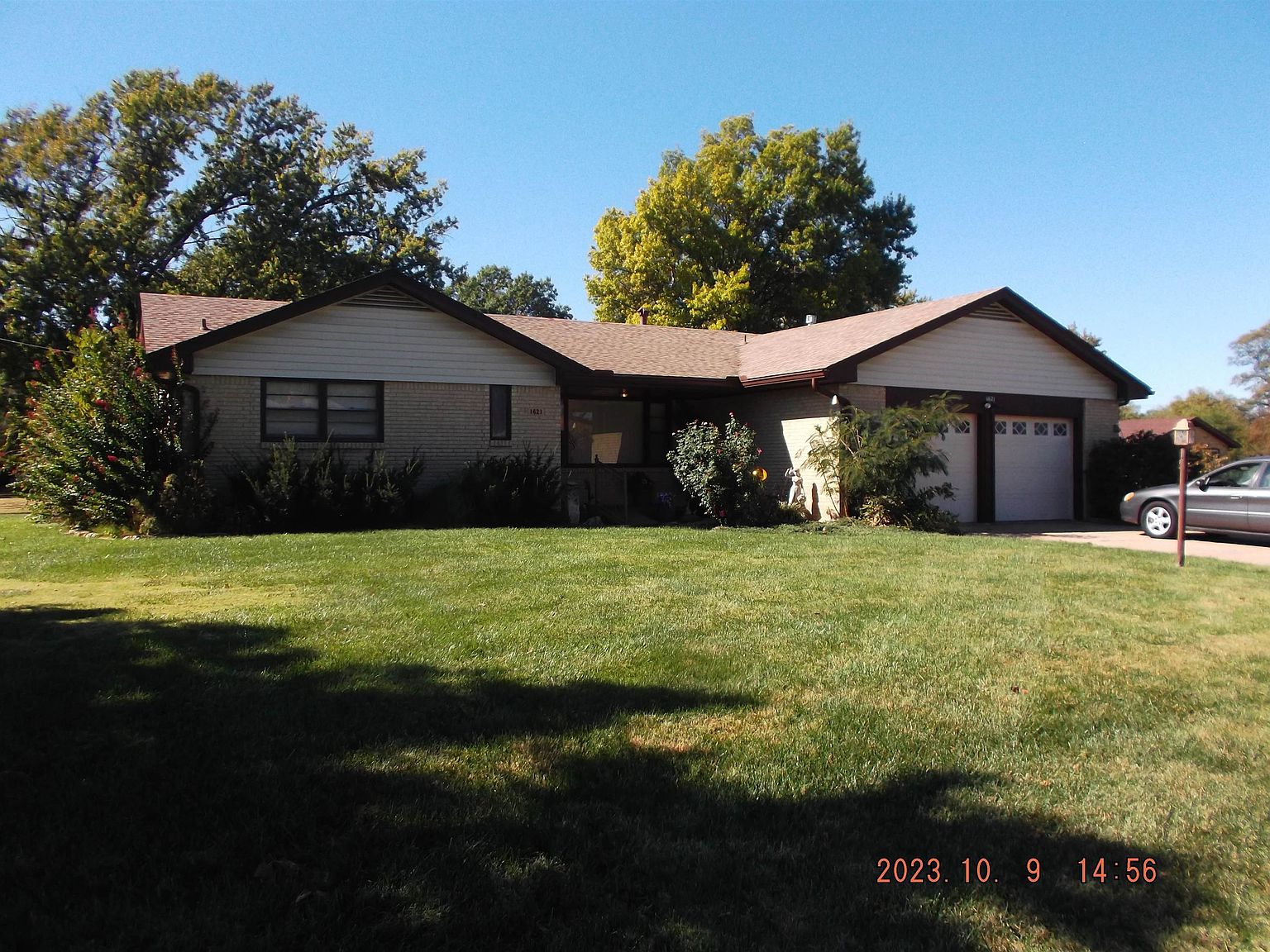 1621 N Edwards Ave, Wichita, KS 67203 | Zillow