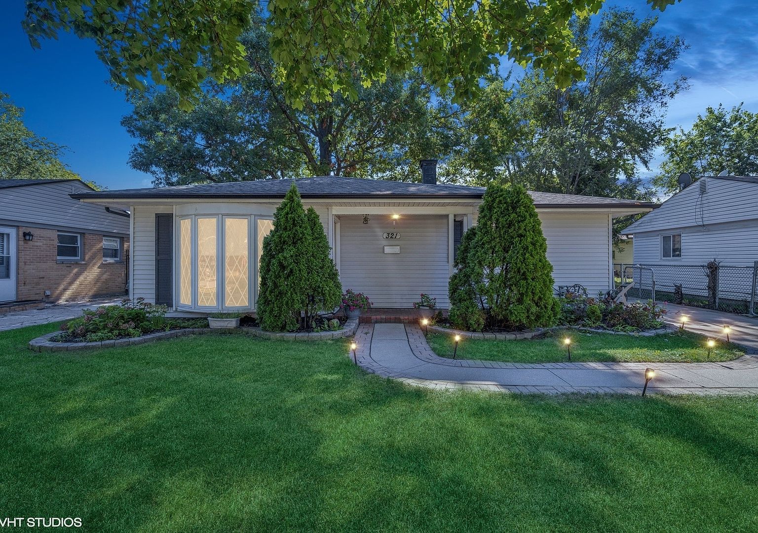 321 E Dennis Rd, Wheeling, IL 60090 | Zillow