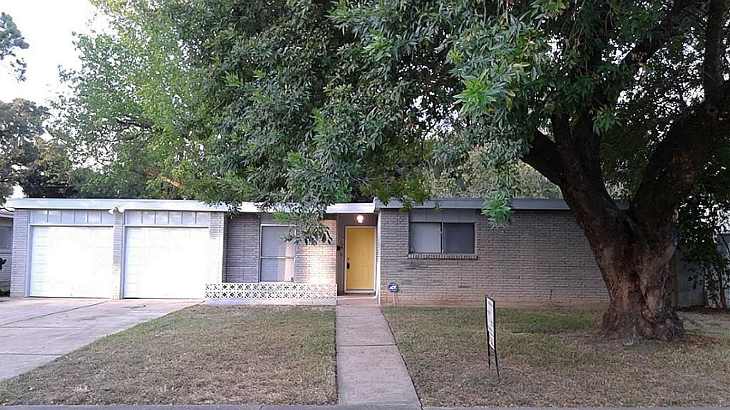 7206 Mobud Dr, Houston, TX 77074 | Zillow