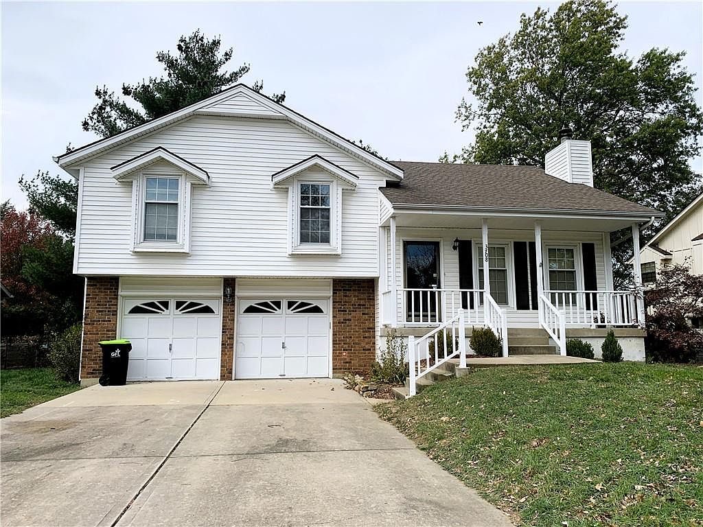 3708 NE Chapel Dr, Lees Summit, MO 64064 | MLS #2461020 | Zillow