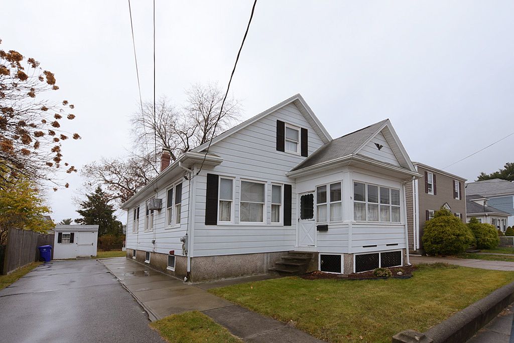 75 Bucklin St, Pawtucket, RI 02861 | Zillow