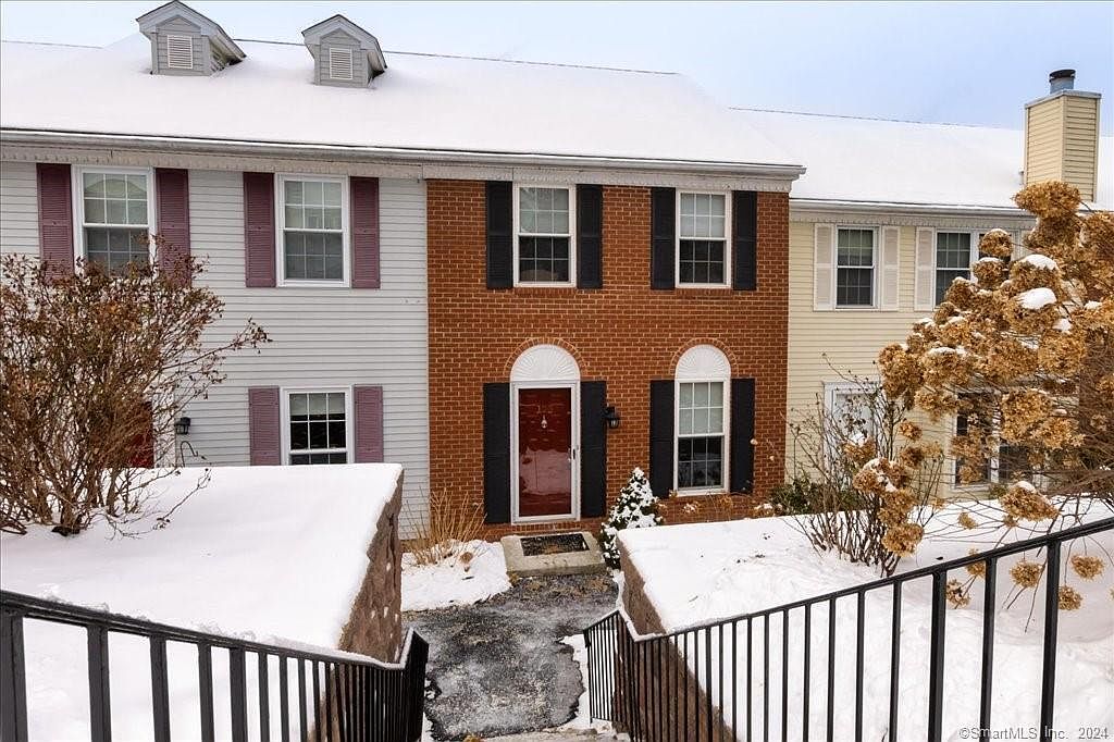123 Tamarack Court #123, Torrington, CT 06790 | Zillow