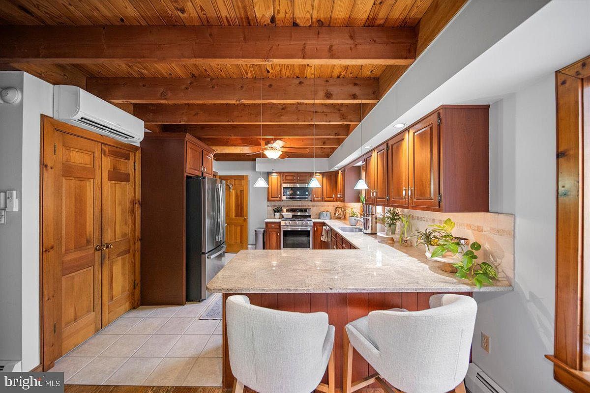 809 Ridge Valley Rd, Sellersville, PA 18960 | Zillow