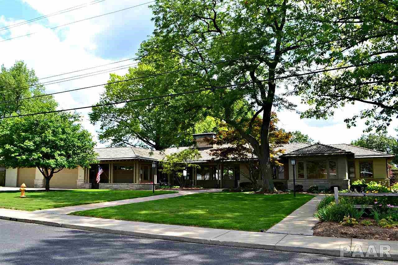 238 E High Point Rd, Peoria, IL 61614 | Zillow