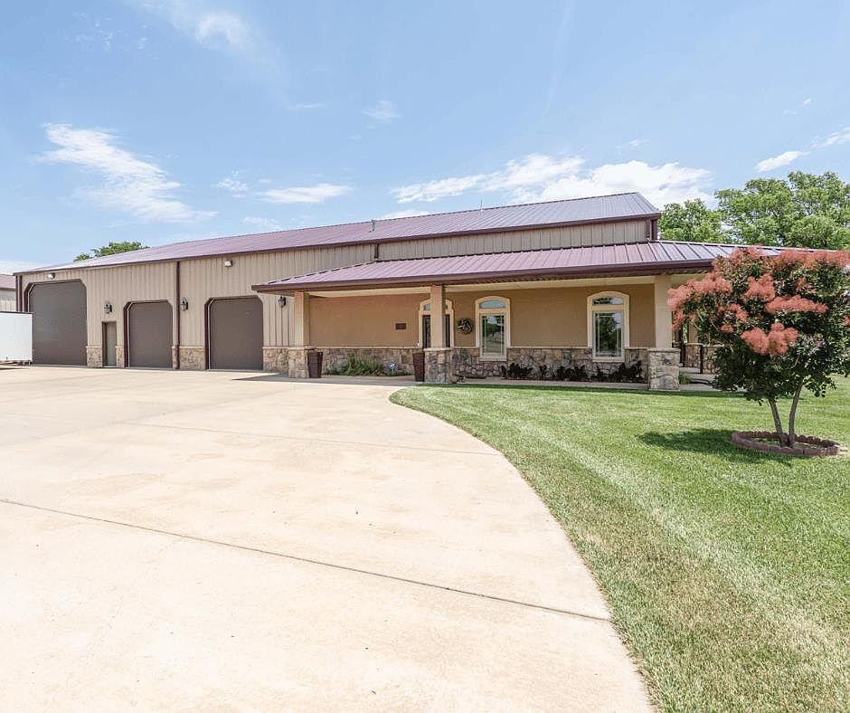 1700 Country Club Rd, Dalhart, TX 79022 | MLS #10975 | Zillow