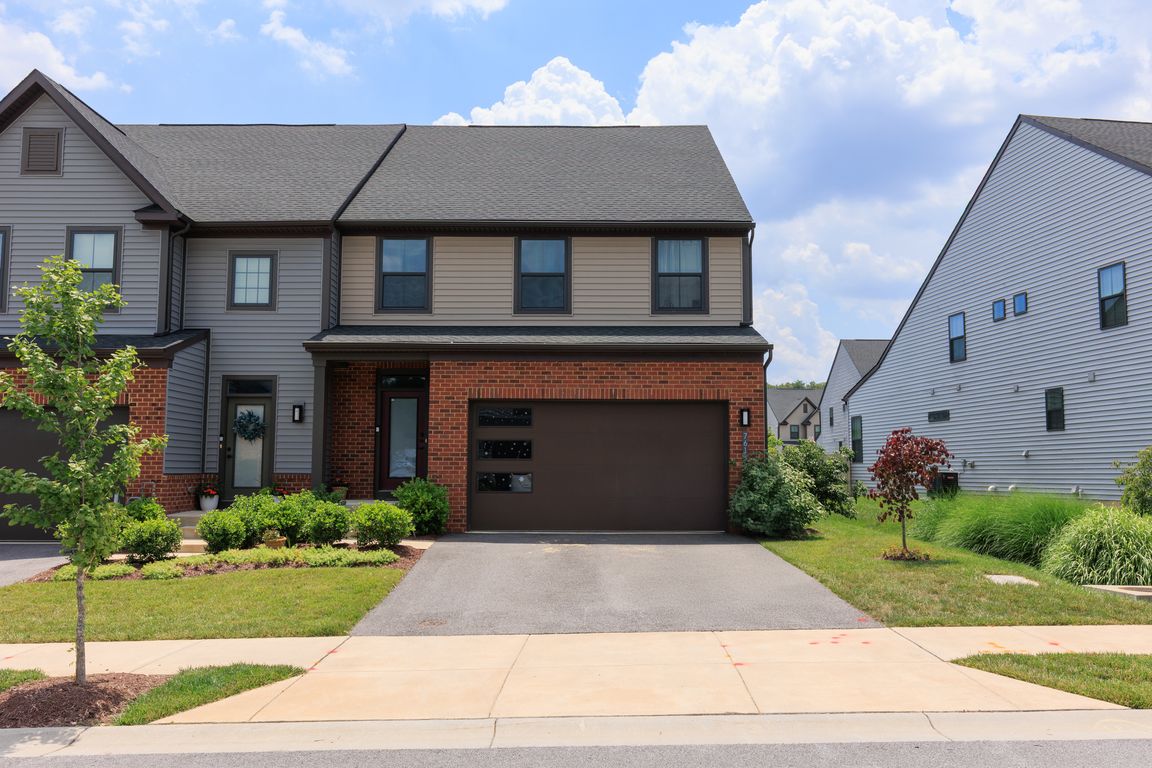 7615 Rossville Lane Gln, Burnie, MD 21060 | MLS #MDAA2119292 | Zillow
