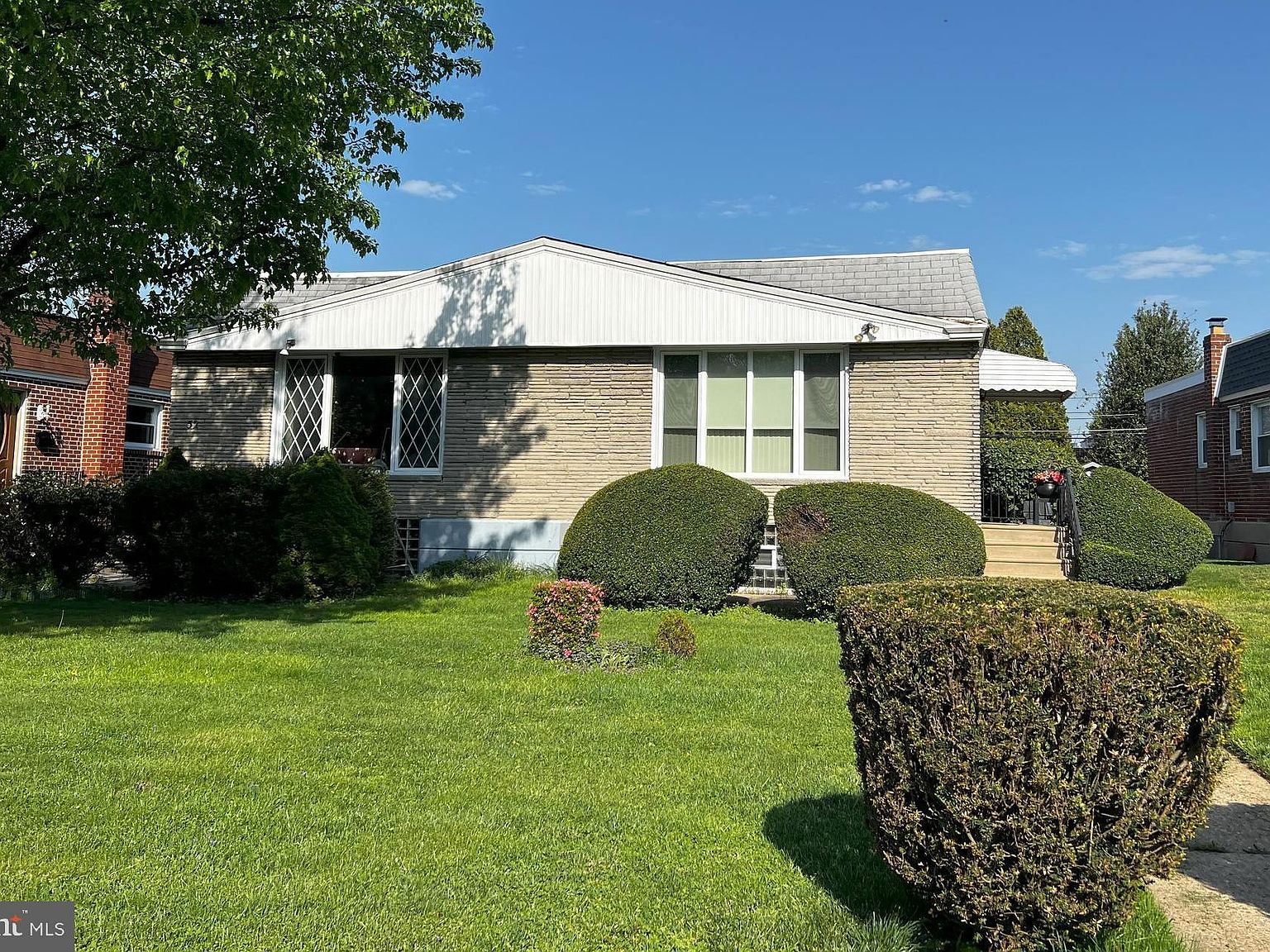 8526 Benton Ave, Philadelphia, PA 19152 | Zillow
