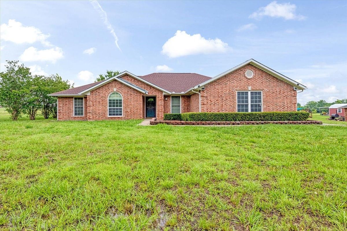 700 Old Highway 6, Howe, TX 75459 | Zillow