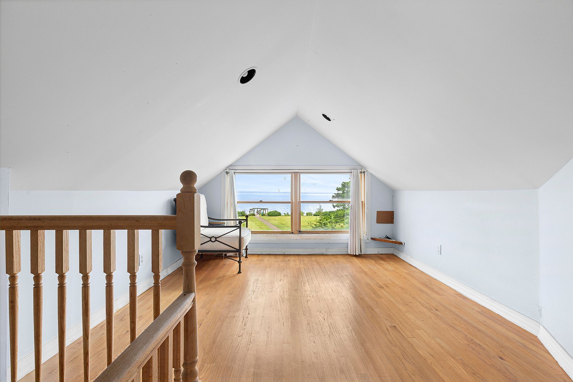 6 Last Ln, Hampton Bays, NY 11946 | Out East