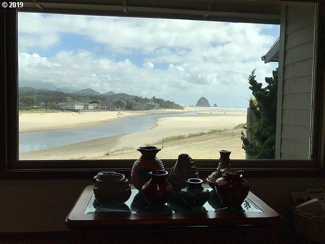 452 N Breakers Point Ct Cannon Beach OR | Zillow