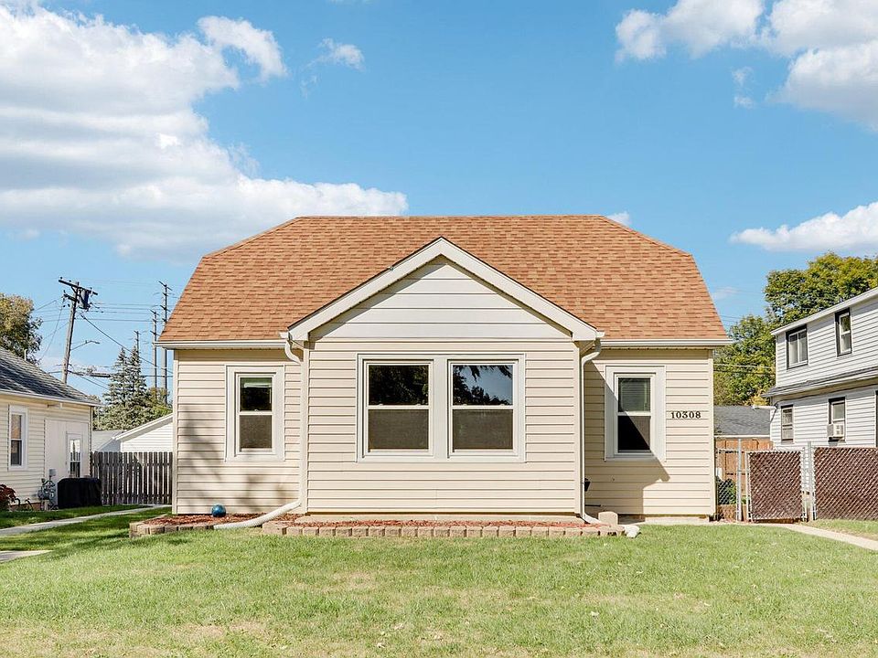 10308 West Schlinger AVENUE, West Allis, WI 53214 | Zillow