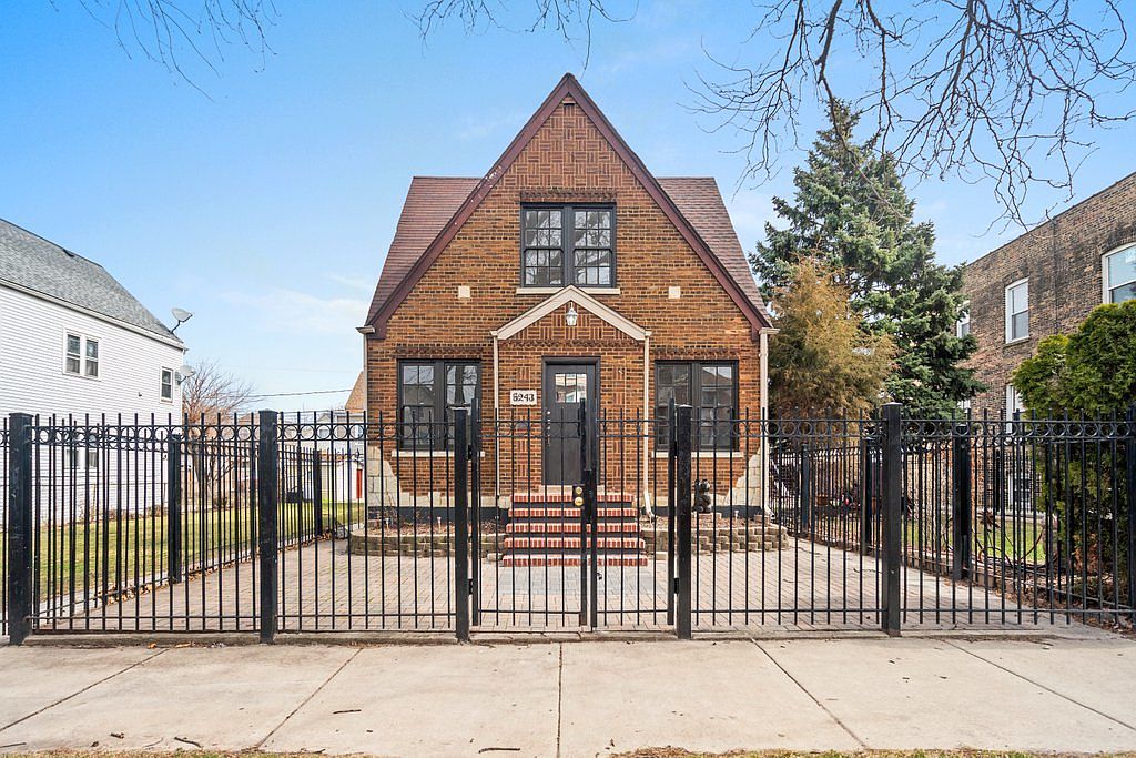 5243 S Troy St, Chicago, IL 60632 | Zillow