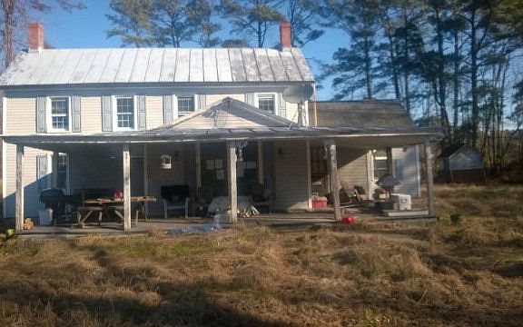 304 Circle Dr, Bavon, VA 23138 | Zillow