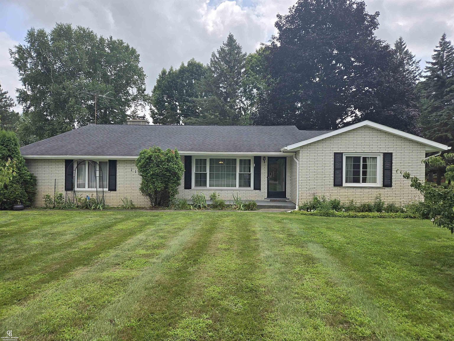 11757 Yale Rd, Yale, MI 48097 | Zillow