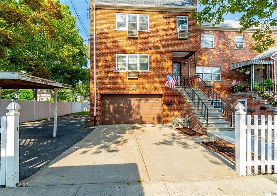 1038 Throggs Neck Expressway, Bronx, NY 10465 | Zillow