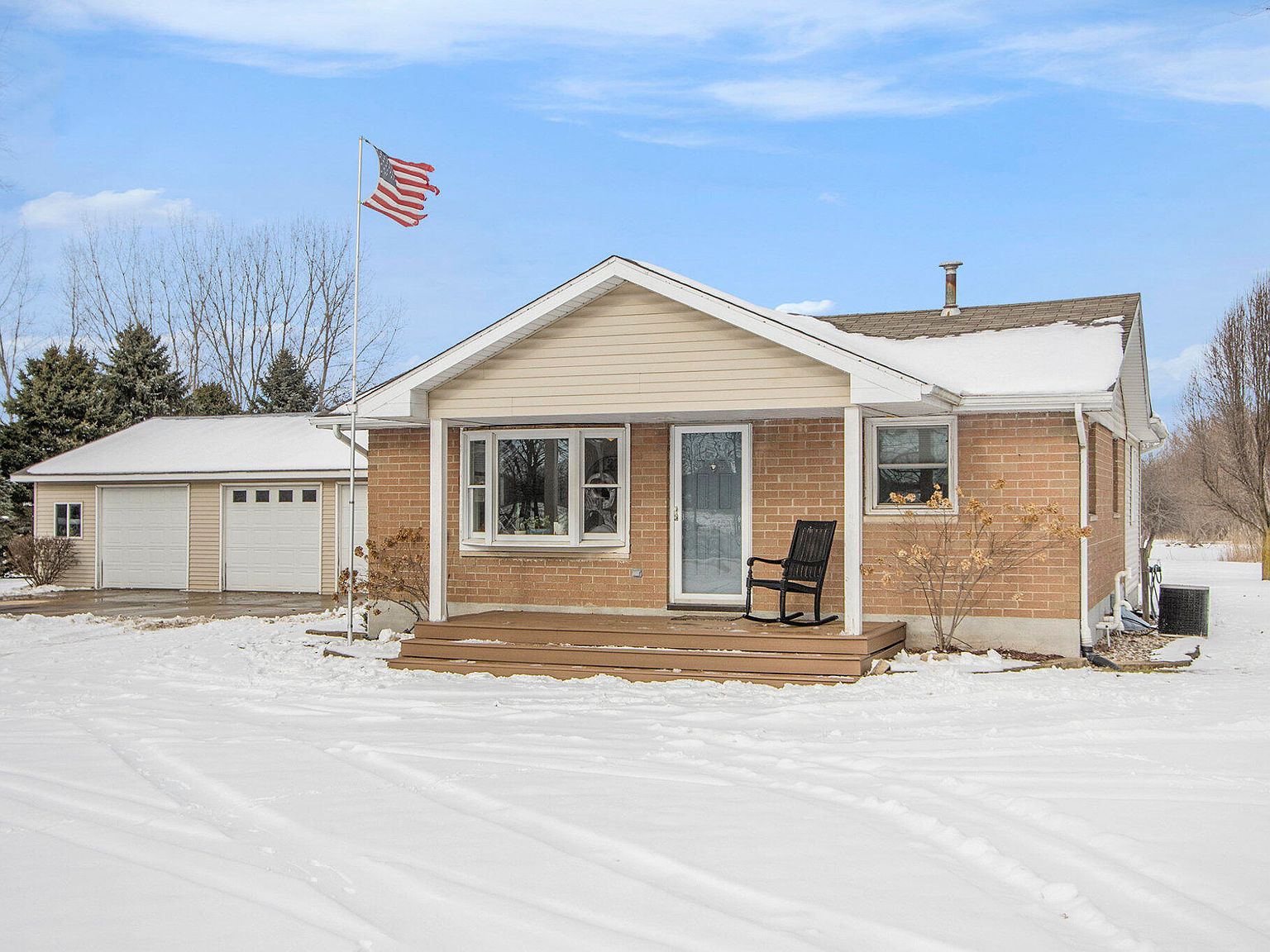 38192 88th Ave, Decatur, MI 49045 | Zillow