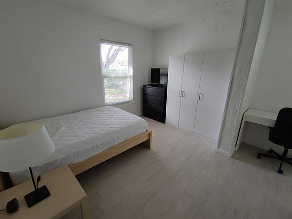 6125 SW 64th Ter #D6, Miami, FL 33143 | Zillow