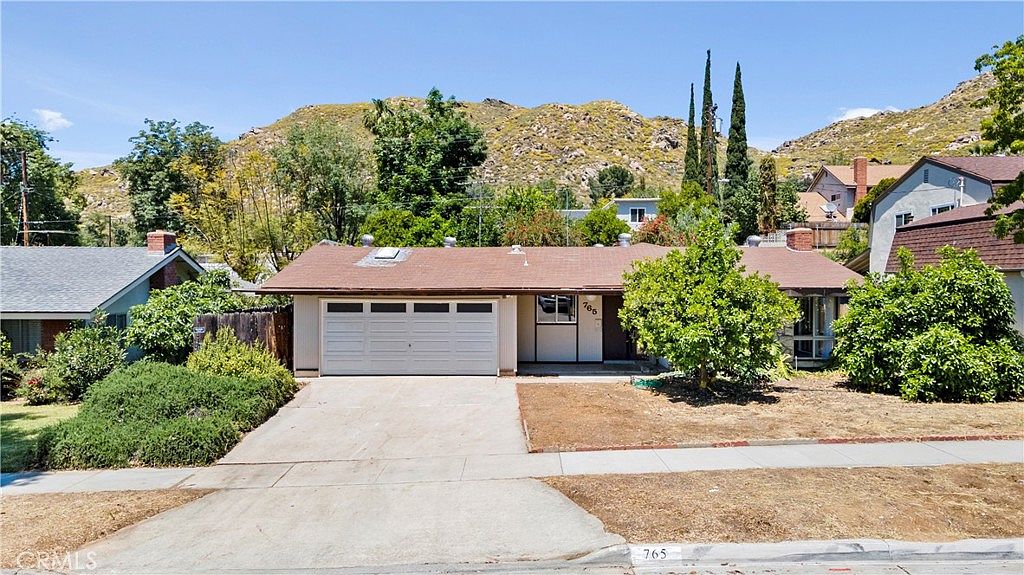 765 Spruce St, Riverside, CA 92507 | Zillow