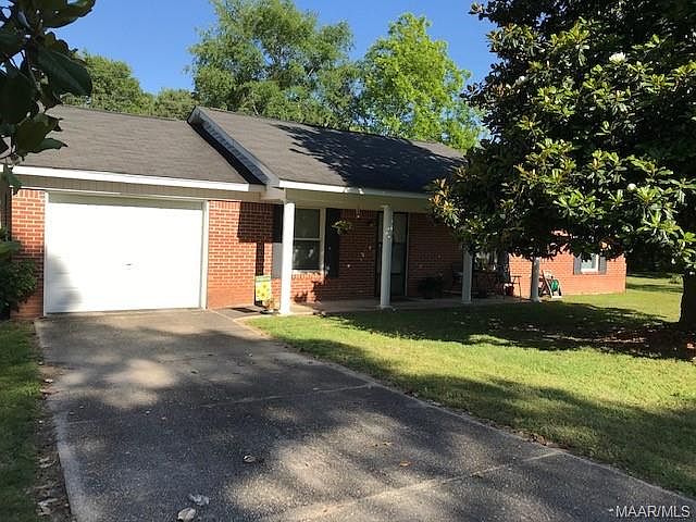 106 Marie St, Clanton, AL 35045 | Zillow