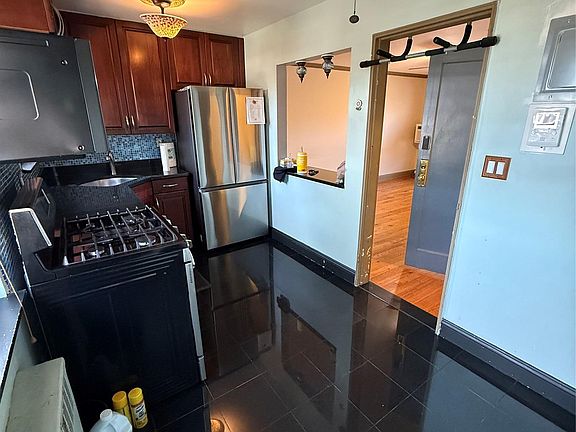 40 Terrace Circle #4C, Great Neck, NY 11021 | Zillow