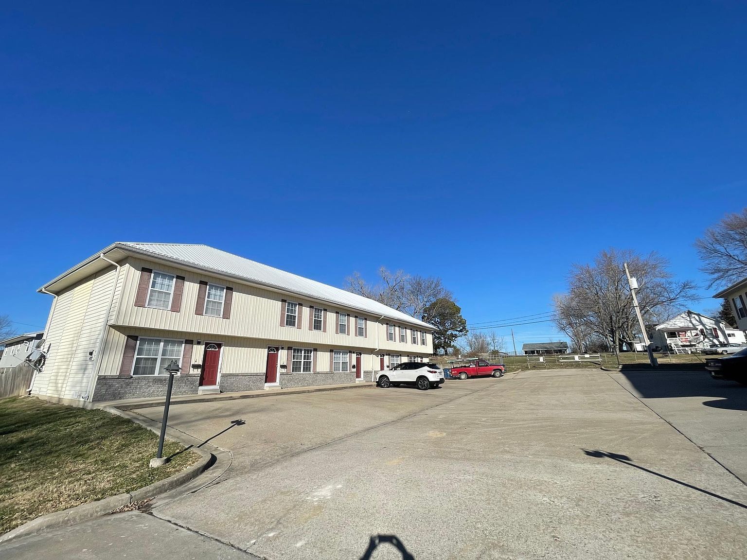 402 W McPherson St #B, Knob Noster, MO 65336 | Zillow
