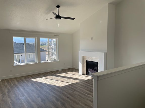 453 N Stone Ridge Dr, Saratoga Springs, UT 84045 | Zillow